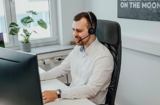 How Virtual Assistants Are Revolutionizing Influencer Outreach: 10 Real ...